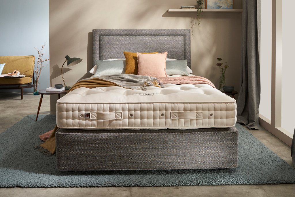 Vispring Baronet Superb Mattress & Divan Set | And So To Bed