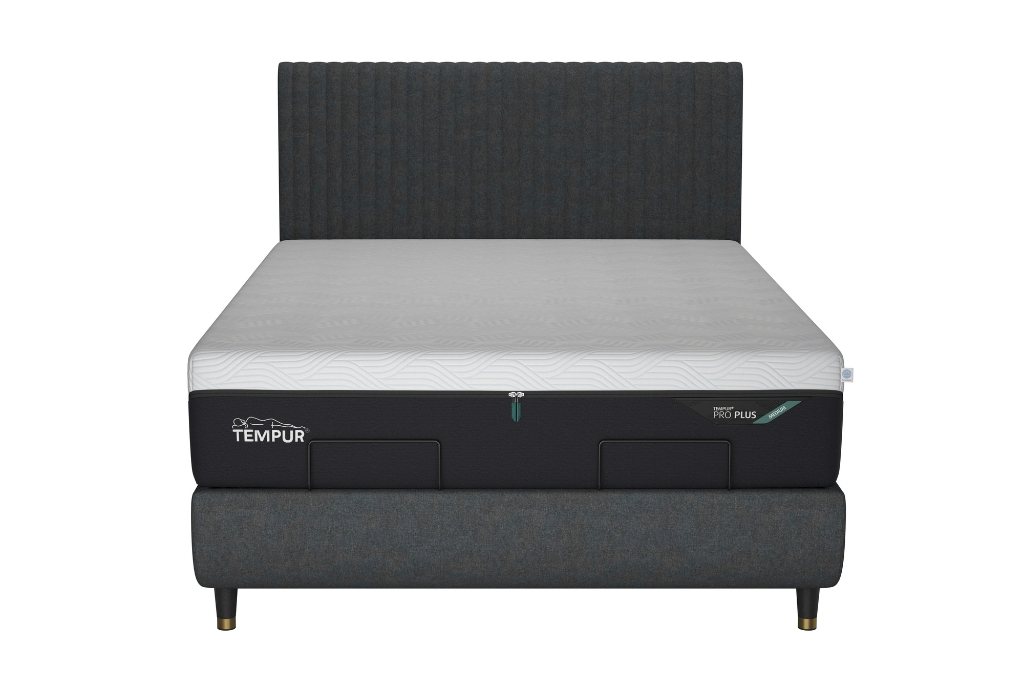 TEMPUR® Arc™ Static Disc Bed with Vertical Headboard | And So To Bed