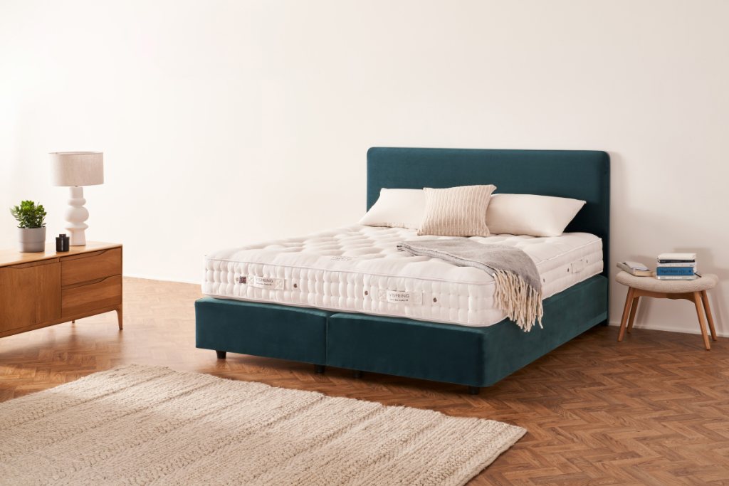 Vispring Baronet Superb Mattress & Plymouth Divan | And So To Bed