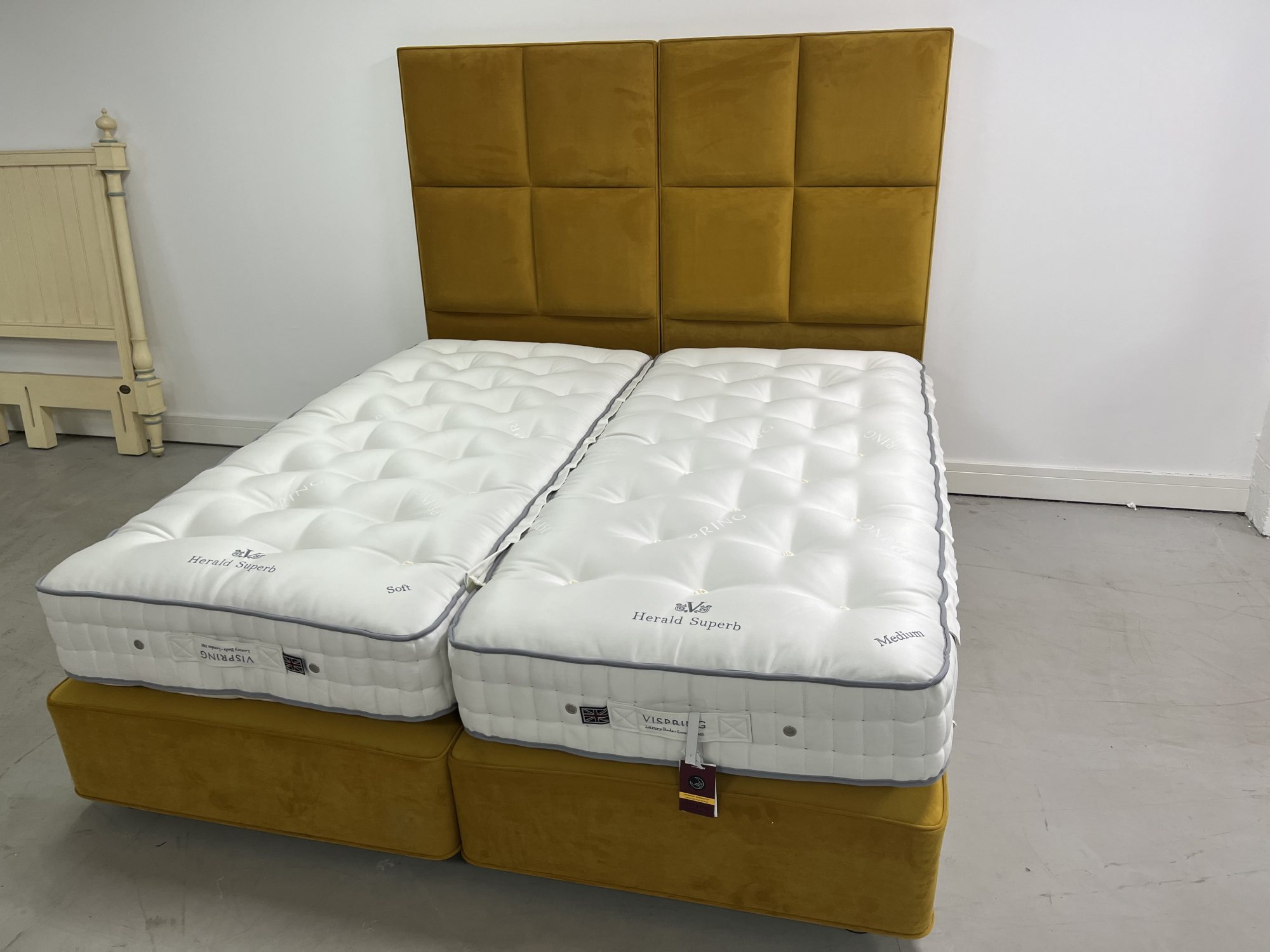 Vispring Herald Superb Divan Set & Headboard - SuperKing Size - EX ...