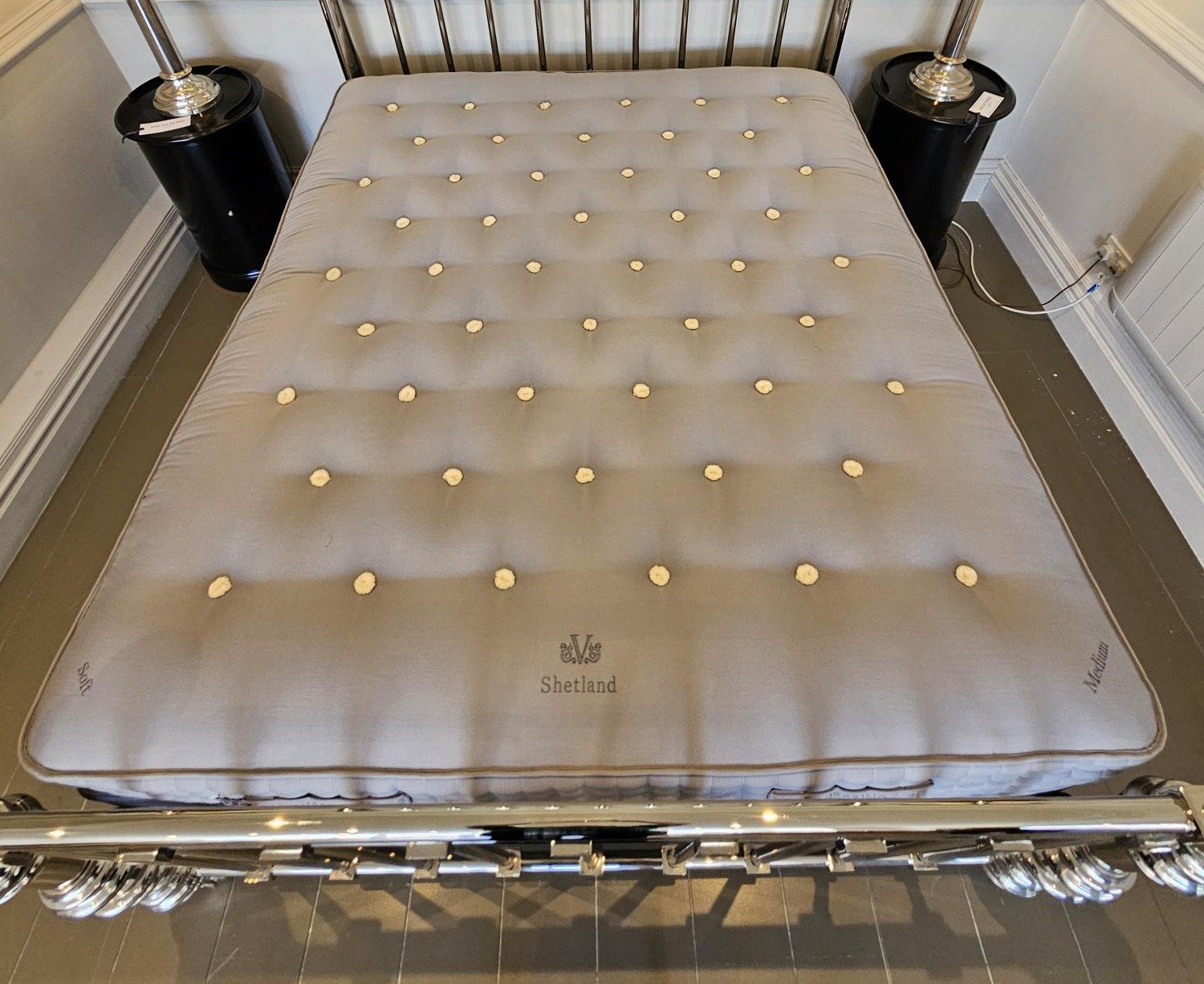 Vispring Shetland Mattress & Prestige Bed Base Set - Superking Size ...